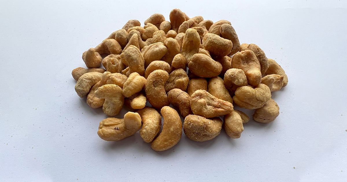 Roasted & salted whole kernels with Garlic